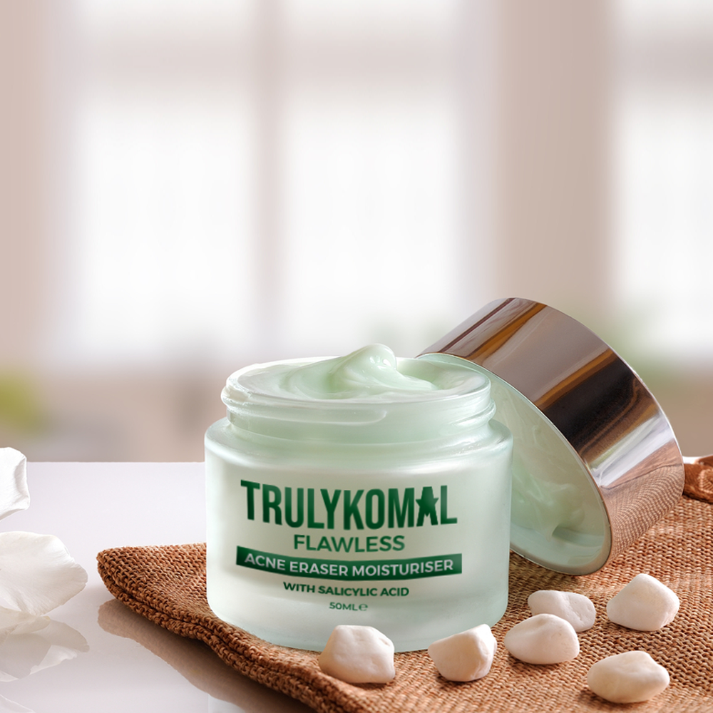 Truly Komal - Acne Eraser Moisturiser – Beauty Products Pakistan